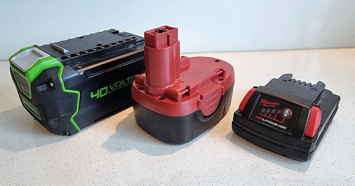 Cordless Battery Buying Guide: Power Tool Batteries