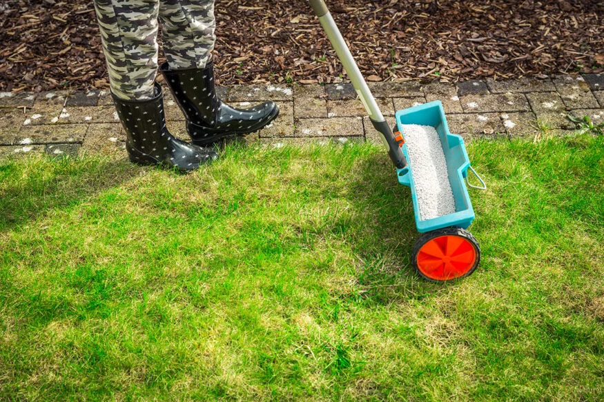 Soil Amendments - How To Use Them For A Healthier Lawn