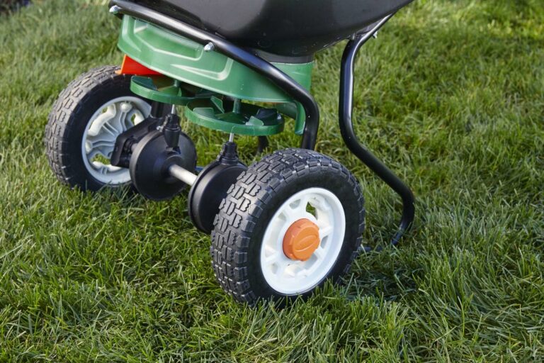Scotts Elite Spreader Review: Is It Worth The Hype?